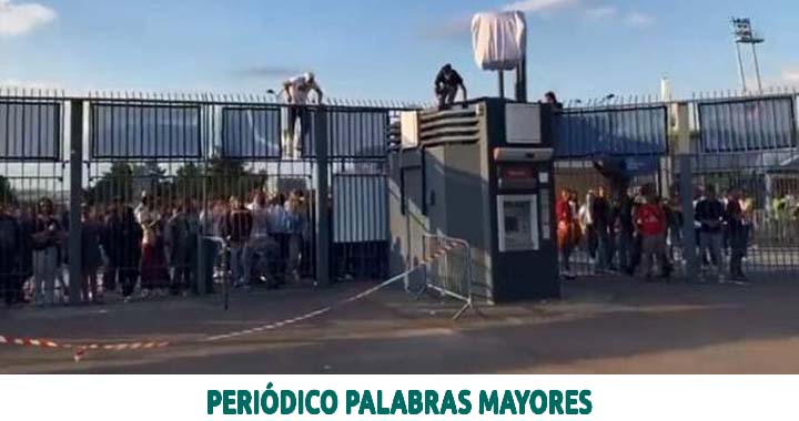 ¡Disturbios en París! Venta de boletería falsa retrasa final de la ...